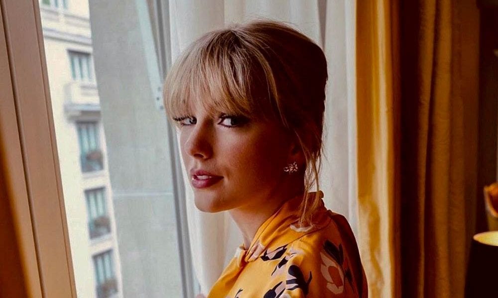 Taylor Swift Surprises Young Fan with a Special Gift for Doing the Most ...